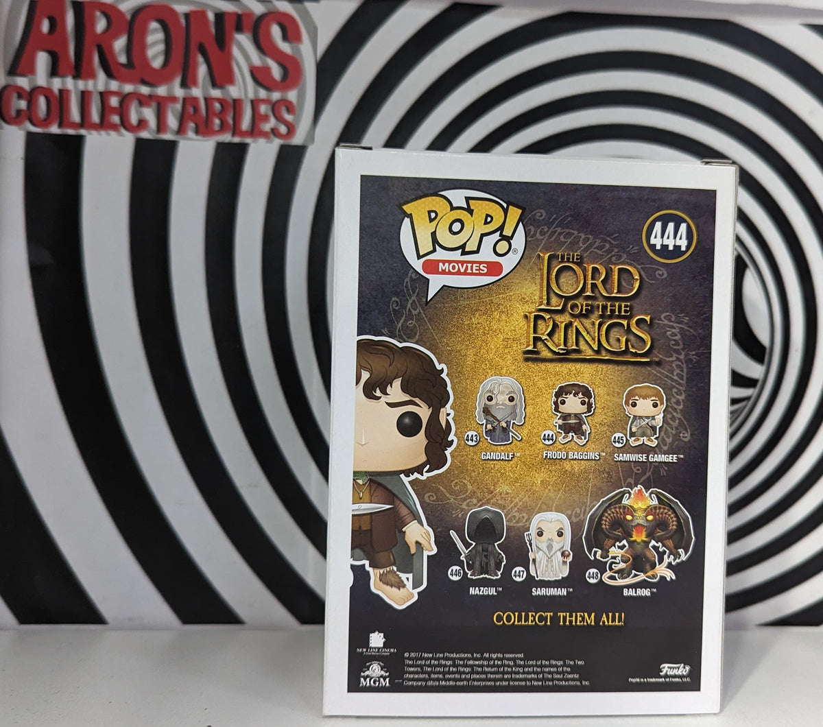 Pop Vinyl Movies Lord of the Rings #444 Frodo Baggins Vinyl Figure ...